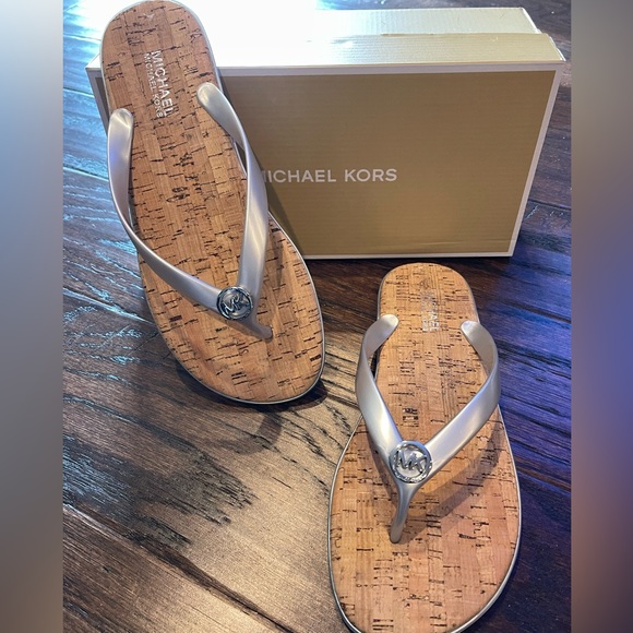 MICHAEL Michael Kors | Shoes | New Michael Kors Jet Set Jelly Silver ...